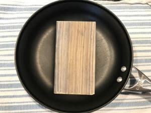 Why Do Pans & Baking Sheets Warp? (How to Unwarp) - Prudent Reviews