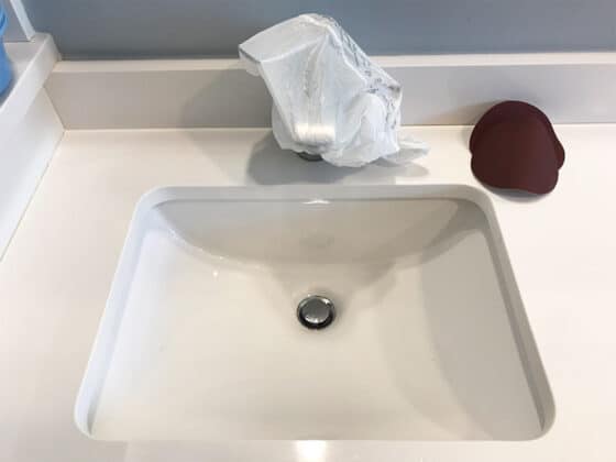 How to Fix a Cracked Porcelain Sink (8 Steps) - Prudent Reviews