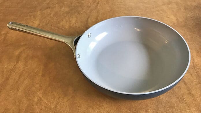 6 Best Non-Stick Pans Without Teflon (Comparison Chart)