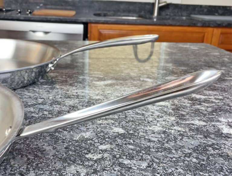 All-Clad D3 vs. D3 Everyday (Key Differences Explained) - Prudent Reviews