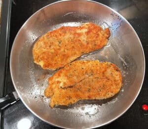 Cuisinart vs. Farberware Cookware (9 Differences) - Prudent Reviews