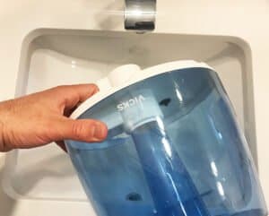 How to Clean a Vicks Cool Mist Humidifier (With Pictures) - Prudent Reviews