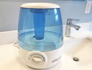 How to Clean a Vicks Cool Mist Humidifier (With Pictures) - Prudent Reviews