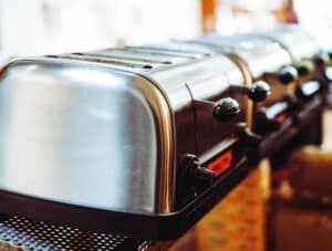 7 Types of Toasters (And the Pros & Cons of Each) - Prudent Reviews