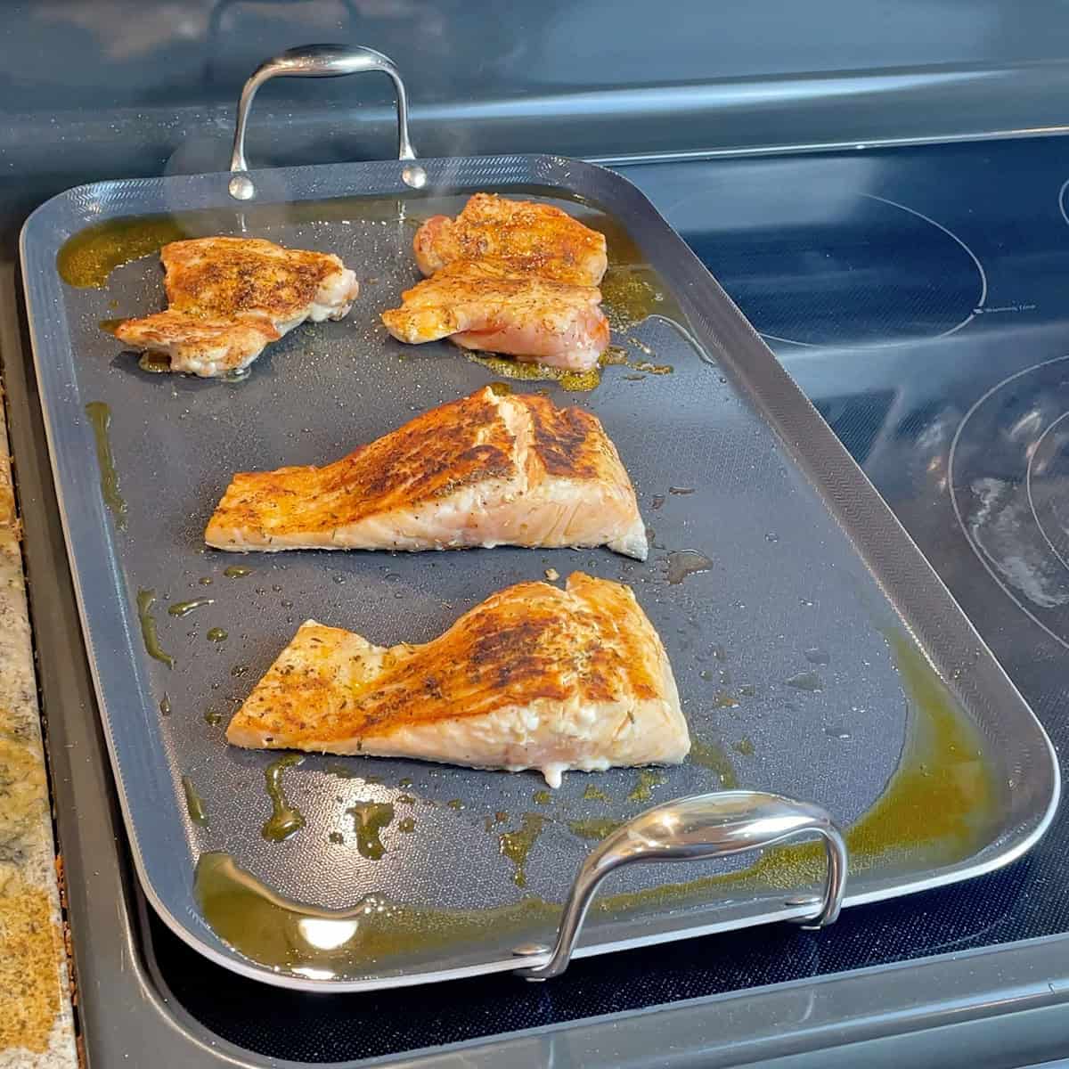 Best Stovetop Griddle? I Tested Made In, Lodge, HexClad, Hestan & More