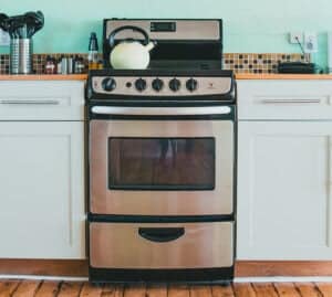 10 Types of Stoves/Cooktops (And the Pros & Cons of Each)