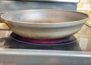 Why Pans and Baking Sheets Warp (& How to Easily Fix It) - Prudent Reviews