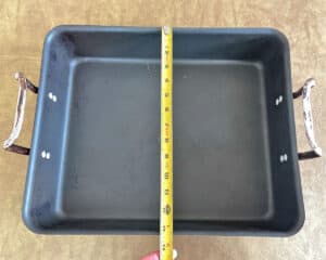 What Size Roasting Pan Should You Buy? (Quick Guide)