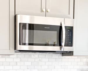 10 Types of Microwaves (Pros & Cons of Each) - Prudent Reviews