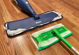 Traditional Mops vs. Swiffers (10 Differences) - Prudent Reviews