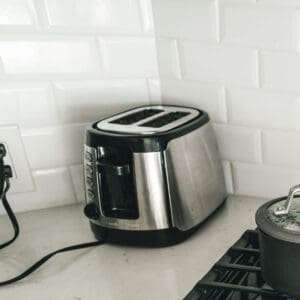 7 Types of Toasters (And the Pros & Cons of Each) - Prudent Reviews