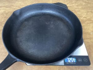 What Size Cast Iron Skillet Should You Buy? (Comparison Chart)