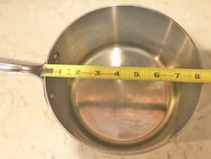 Saucepan vs. Sauté Pan: Side-by-Side Comparison (With Chart) - Prudent ...