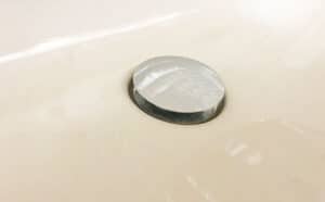 How to Remove a Shower Drain Cover Without Screws (Step-by-Step)